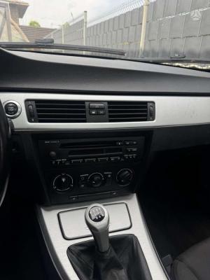 Pelēks BMW 320 2005 Viļņa, ar dzinēja tilpumu 2.00 L un nobraukumu 379 tūkst. km par 2550 €, foto 10 vietnē AUTOMOTO.COM.LV