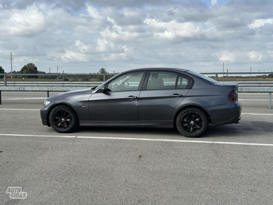 Pelēks BMW 320 2005 Šauļi, ar dzinēja tilpumu 2.00 L un nobraukumu 313 tūkst. km par 2650 €, foto 6 vietnē AUTOMOTO.COM.LV