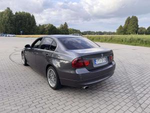 Grey BMW 320 2005 in Birzai, with an engine capacity of 2.00 L and mileage of 274 thousand km for 1800 €, photo  on AUTOMOTO.COM.LV