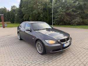 Grey BMW 320 2005 in Birzai, with an engine capacity of 2.00 L and mileage of 274 thousand km for 1800 €, photo 3 on AUTOMOTO.COM.LV