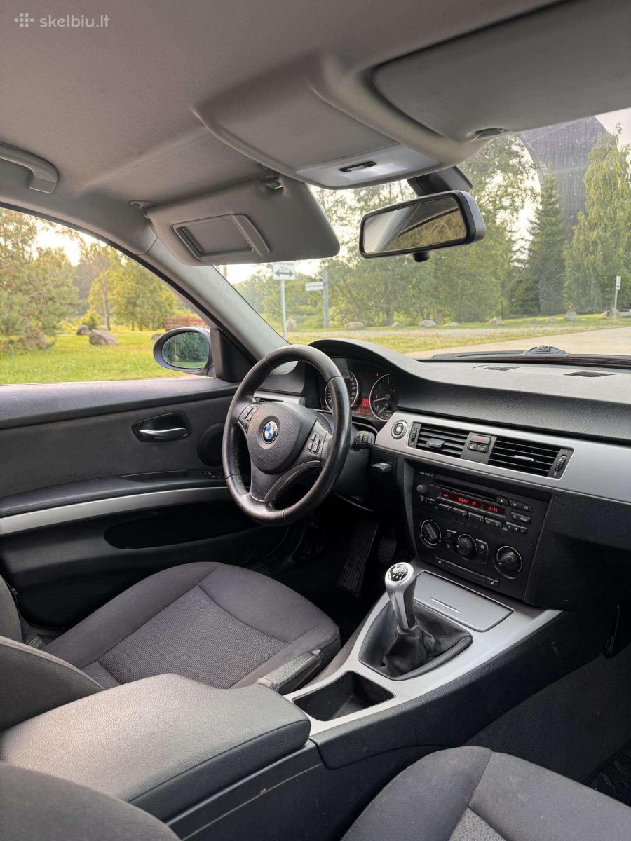Grey BMW 320 2005 in Birzai, with an engine capacity of 2.00 L and mileage of 274 thousand km for 1800 €, photo 4 on AUTOMOTO.COM.LV