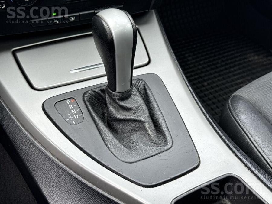 Pelēks BMW 320 2005 Rīga, ar dzinēja tilpumu 2.00 L un nobraukumu 380 tūkst. km par 3550 €, foto 11 vietnē AUTOMOTO.COM.LV