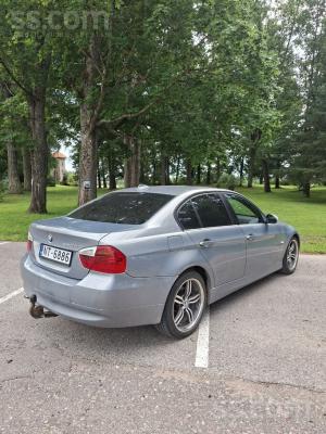 Pelēks BMW 320 2005 Jelgava, ar dzinēja tilpumu 2.00 L un nobraukumu 453 tūkst. km par 2300 €, foto 6 vietnē AUTOMOTO.COM.LV