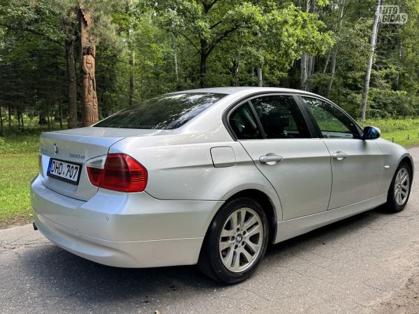 Grey BMW 320 2005 in Panevezys, with an engine capacity of 2.00 L and mileage of 394 thousand km for 1850 €, photo 8 on AUTOMOTO.COM.LV