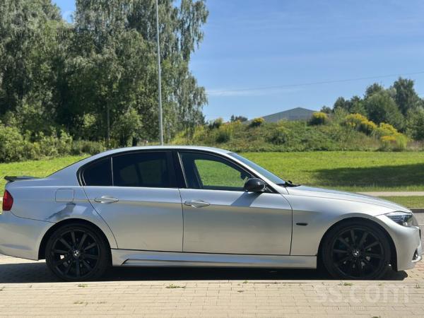 Pelēks BMW 320 2005 Limbaži, ar dzinēja tilpumu 2.00 L un nobraukumu 323 tūkst. km par 5500 €, foto 4 vietnē AUTOMOTO.COM.LV