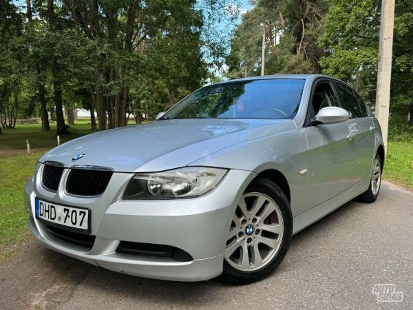Pelēks BMW 320 2005 Panevēža, ar dzinēja tilpumu 2.00 L un nobraukumu 393 tūkst. km par 1850 €, foto 2 vietnē AUTOMOTO.COM.LV