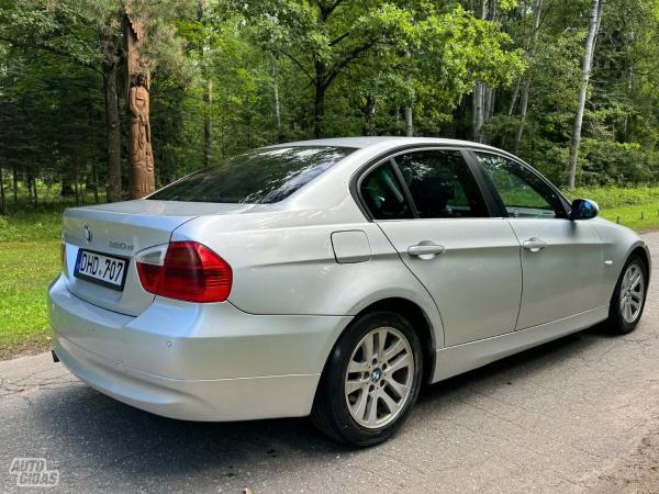 Pelēks BMW 320 2005 Panevēža, ar dzinēja tilpumu 2.00 L un nobraukumu 393 tūkst. km par 1850 €, foto 9 vietnē AUTOMOTO.COM.LV
