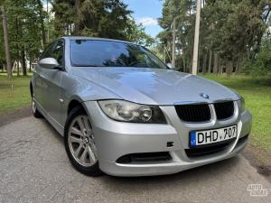 Pelēks BMW 320 2005 Panevēža, ar dzinēja tilpumu 2.00 L un nobraukumu 392 tūkst. km par 1750 €, foto 6 vietnē AUTOMOTO.COM.LV