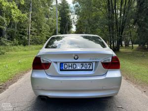 Pelēks BMW 320 2005 Panevēža, ar dzinēja tilpumu 2.00 L un nobraukumu 392 tūkst. km par 1750 €, foto 11 vietnē AUTOMOTO.COM.LV