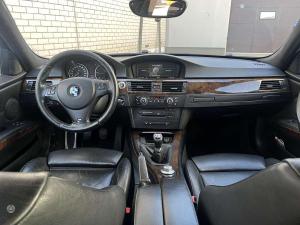 Grey BMW 320 2005 in Kaunas, with an engine capacity of 2.00 L and mileage of 303 thousand km for 4500 €, photo 11 on AUTOMOTO.COM.LV