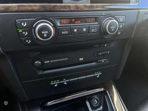 Grey BMW 320 2005 in Kaunas, with an engine capacity of 2.00 L and mileage of 303 thousand km for 4500 €, photo 15 on AUTOMOTO.COM.LV