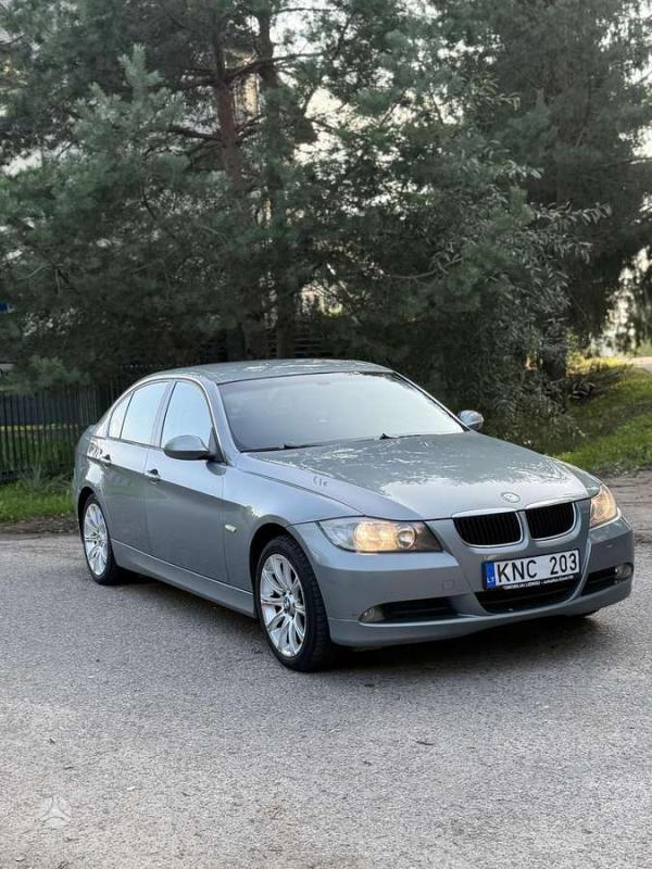 БМВ 320 2005 в Вильнюс на AUTOMOTO.COM.LV Серый БМВ 320 2005 в Вильнюс, объемом двигателя 2.00 л и пробегом 240 тыс. км за 2200 €, фото 1 на AUTOMOTO.COM.LV