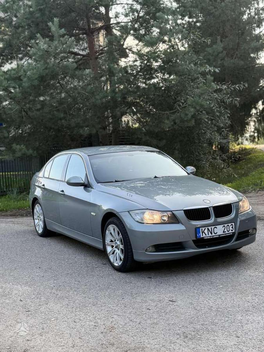 Серый БМВ 320 2005 в Вильнюс, объемом двигателя 2.00 л и пробегом 240 тыс. км за 2200 €, фото 1 на AUTOMOTO.COM.LV