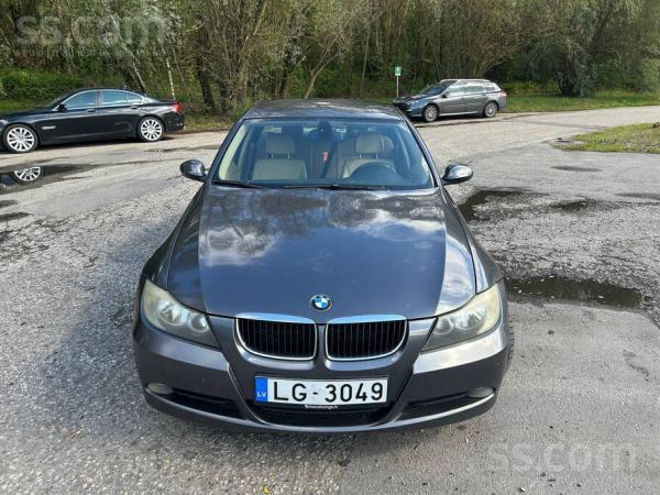 Grey BMW 320 2005 in Riga, with an engine capacity of 2.00 L and mileage of 252 thousand km for 2199 €, photo 7 on AUTOMOTO.COM.LV