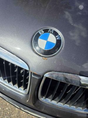 Grey BMW 320 2005 in Vilnius, with an engine capacity of 2.00 L and mileage of 339 thousand km for 1999 €, photo 16 on AUTOMOTO.COM.LV