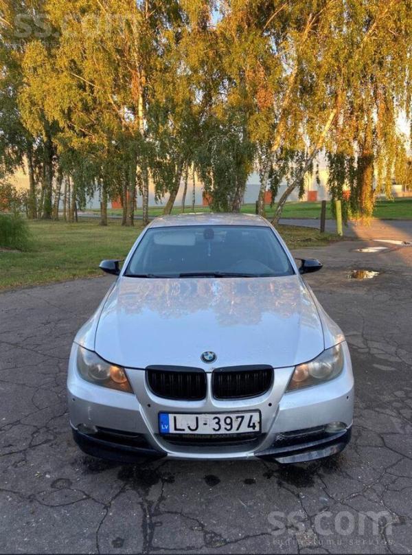БМВ 320 2005 в Рига на AUTOMOTO.COM.LV Серый БМВ 320 2005 в Рига, объемом двигателя 2.00 л и пробегом 524 тыс. км за 2300 €, фото 6 на AUTOMOTO.COM.LV