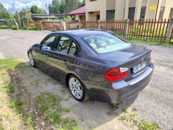 Pelēks BMW 320 2006 Rīga, ar dzinēja tilpumu 2.00 L un nobraukumu 236 tūkst. km par 4290 €, foto 3 vietnē AUTOMOTO.COM.LV