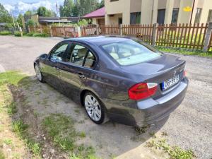 Grey BMW 320 2006 in Riga, with an engine capacity of 2.00 L and mileage of 236 thousand km for 4290 €, photo 3 on AUTOMOTO.COM.LV