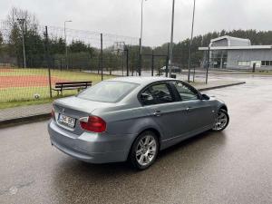 Grey BMW 320 2006 in Ignalina, with an engine capacity of 2.00 L and mileage of 360 thousand km for 1450 €, photo 2 on AUTOMOTO.COM.LV