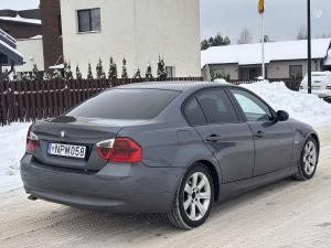 Grey BMW 320 2006 in Vilnius, with an engine capacity of 2.00 L and mileage of 390 thousand km for 2700 €, photo 5 on AUTOMOTO.COM.LV