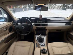 Grey BMW 320 2006 in Vilnius, with an engine capacity of 2.00 L and mileage of 308 thousand km for 3200 €, photo 13 on AUTOMOTO.COM.LV