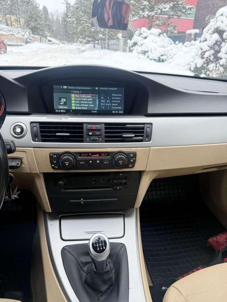 Grey BMW 320 2006 in Vilnius, with an engine capacity of 2.00 L and mileage of 308 thousand km for 3200 €, photo 14 on AUTOMOTO.COM.LV