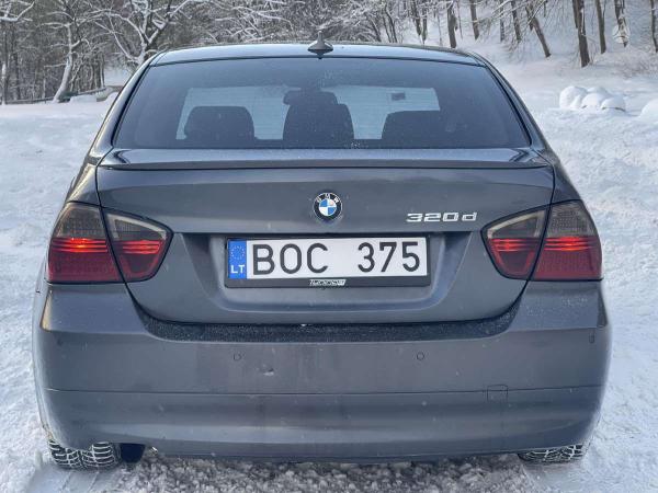 Grey BMW 320 2006 in Vilnius, with an engine capacity of 2.00 L and mileage of 309 thousand km for 3780 €, photo 4 on AUTOMOTO.COM.LV