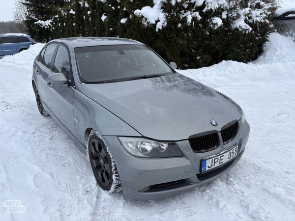 Grey BMW 320 2006 in Klaipeda, with an engine capacity of 2.00 L and mileage of 421 thousand km for 3300 €, photo 1 on AUTOMOTO.COM.LV