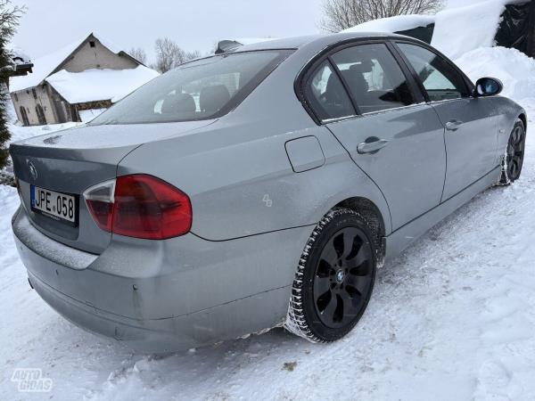 Grey BMW 320 2006 in Klaipeda, with an engine capacity of 2.00 L and mileage of 421 thousand km for 3300 €, photo 8 on AUTOMOTO.COM.LV