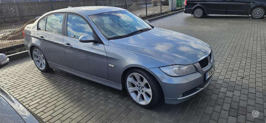 Pelēks BMW 320 2006 Šauļi, ar dzinēja tilpumu 2.00 L un nobraukumu 414 tūkst. km par 3200 €, foto 2 vietnē AUTOMOTO.COM.LV