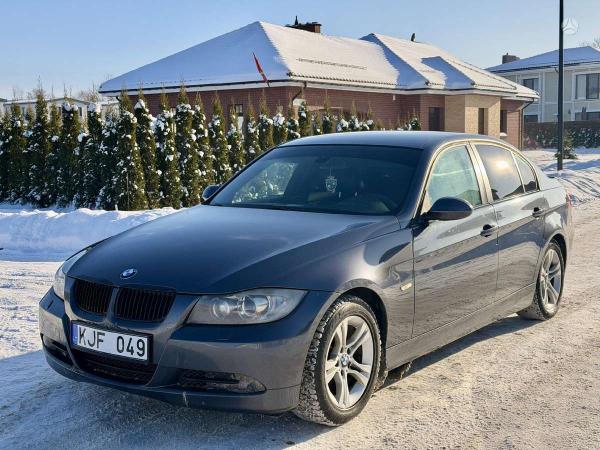 Pelēks BMW 320 2006 Viļņa, ar dzinēja tilpumu 2.00 L un nobraukumu 350 tūkst. km par 2850 €, foto 1 vietnē AUTOMOTO.COM.LV