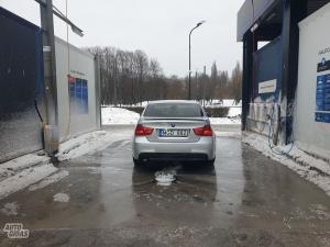 Grey BMW 320 2006 in Kaunas, with an engine capacity of 2.00 L and mileage of 373 thousand km for 4999 €, photo 2 on AUTOMOTO.COM.LV