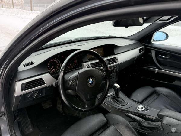 Pelēks BMW 320 2006 Klaipėda, ar dzinēja tilpumu 2.00 L un nobraukumu 240 tūkst. km par 3550 €, foto 6 vietnē AUTOMOTO.COM.LV