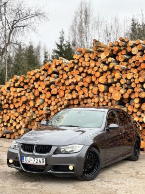 Grey BMW 320 2006 in Valmiera, with an engine capacity of 2.00 L and mileage of 302 thousand km for 4700 €, photo 3 on AUTOMOTO.COM.LV