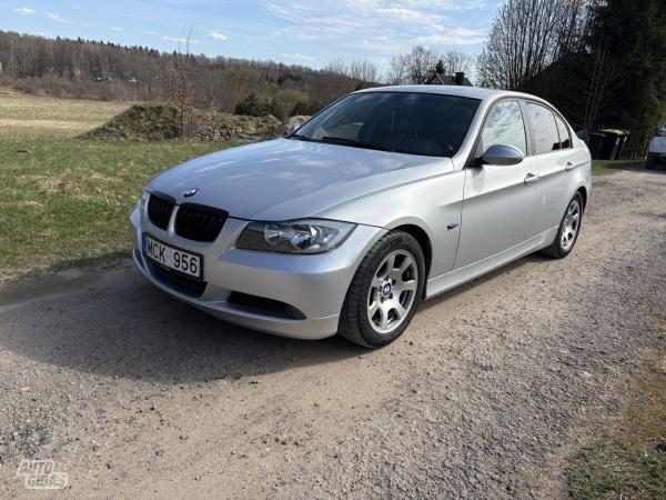 Pelēks BMW 320 2006 Viļņa, ar dzinēja tilpumu 2.00 L un nobraukumu 377 tūkst. km par 2250 €, foto 1 vietnē AUTOMOTO.COM.LV