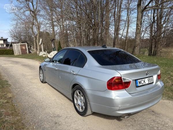 Pelēks BMW 320 2006 Viļņa, ar dzinēja tilpumu 2.00 L un nobraukumu 377 tūkst. km par 2250 €, foto 7 vietnē AUTOMOTO.COM.LV
