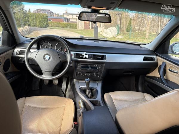 Pelēks BMW 320 2006 Viļņa, ar dzinēja tilpumu 2.00 L un nobraukumu 377 tūkst. km par 2250 €, foto 9 vietnē AUTOMOTO.COM.LV