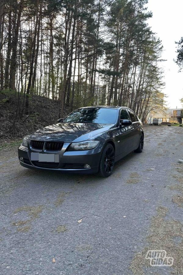 Pelēks BMW 320 2006 Viļņa, ar dzinēja tilpumu 2.00 L un nobraukumu 319 tūkst. km par 4600 €, foto 2 vietnē AUTOMOTO.COM.LV