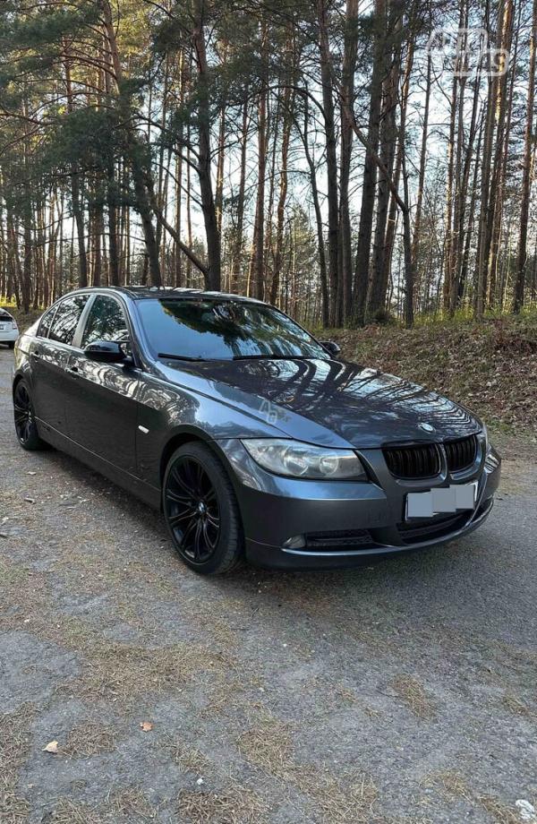 Pelēks BMW 320 2006 Viļņa, ar dzinēja tilpumu 2.00 L un nobraukumu 319 tūkst. km par 4600 €, foto 4 vietnē AUTOMOTO.COM.LV