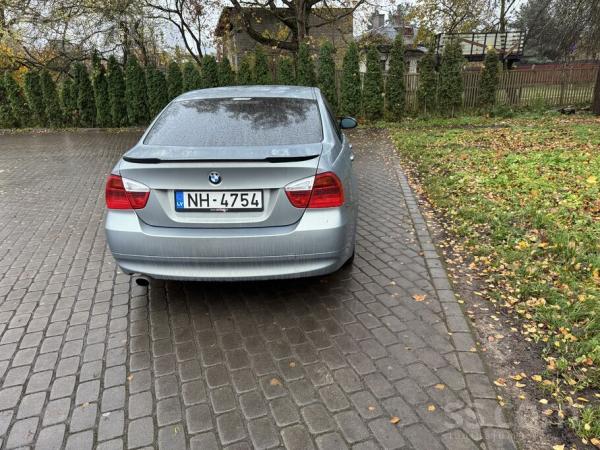 Grey BMW 320 2006 in Riga, with an engine capacity of 2.00 L and mileage of 307 thousand km for 3200 €, photo 3 on AUTOMOTO.COM.LV