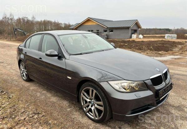 Grey BMW 320 2006 in Riga, with an engine capacity of 2.00 L and mileage of 136 thousand km for 3170 €, photo 2 on AUTOMOTO.COM.LV