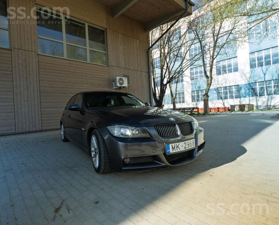 Grey BMW 320 2006 in Jelgava, with an engine capacity of 2.00 L and mileage of 350 thousand km for 4950 €, photo 1 on AUTOMOTO.COM.LV