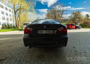 Grey BMW 320 2006 in Jelgava, with an engine capacity of 2.00 L and mileage of 350 thousand km for 4950 €, photo 9 on AUTOMOTO.COM.LV