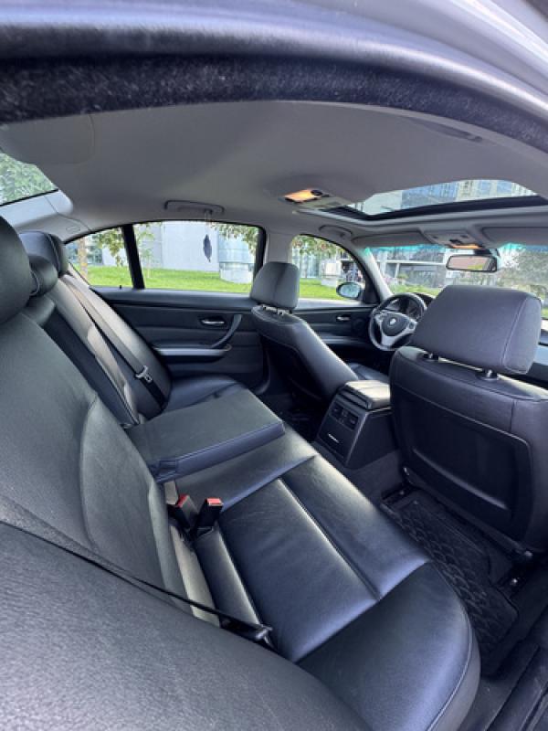 Grey BMW 320 2006 in Tallinn, with an engine capacity of 2.00 L and mileage of 285 thousand km for 4600 €, photo 8 on AUTOMOTO.COM.LV