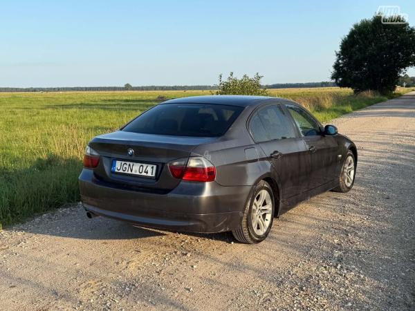 Pelēks BMW 320 2006 Šilutė, ar dzinēja tilpumu 2.00 L un nobraukumu 270 tūkst. km par 850 €, foto 3 vietnē AUTOMOTO.COM.LV