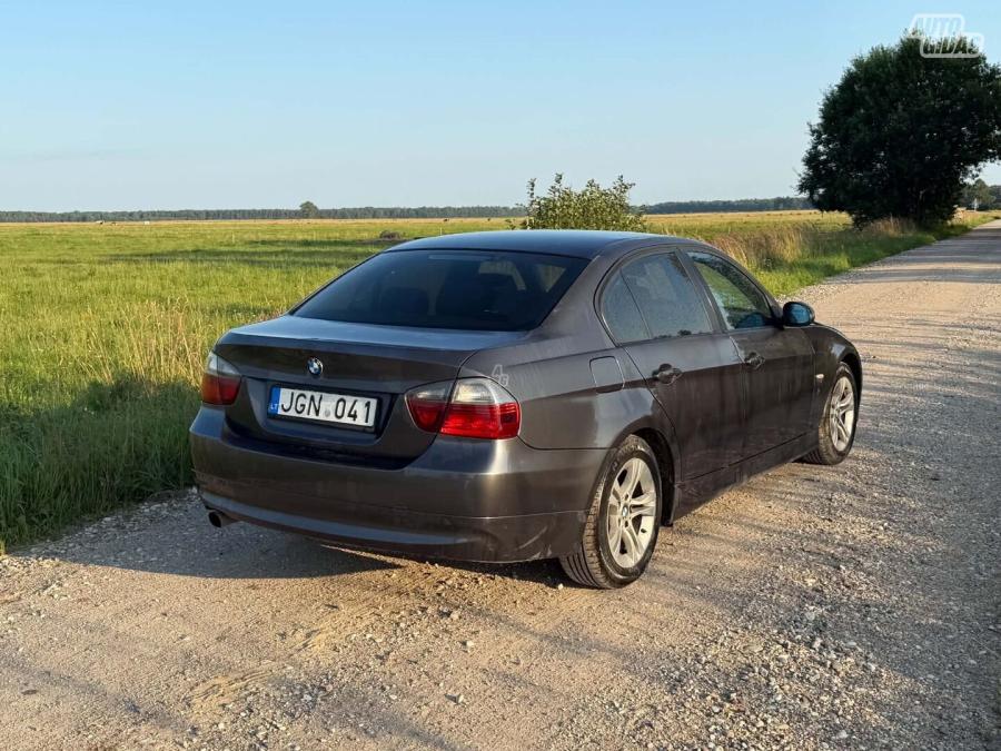 Серый БМВ 320 2006 в Шилуте, объемом двигателя 2.00 л и пробегом 270 тыс. км за 850 €, фото 4 на AUTOMOTO.COM.LV