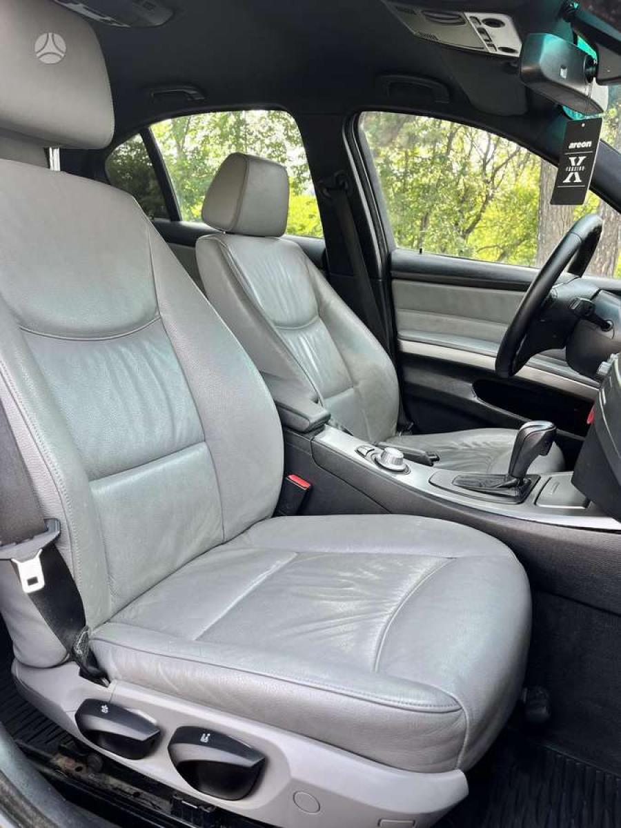 Grey BMW 320 2006 in Vilnius, with an engine capacity of 2.00 L and mileage of 390 thousand km for 3350 €, photo 10 on AUTOMOTO.COM.LV
