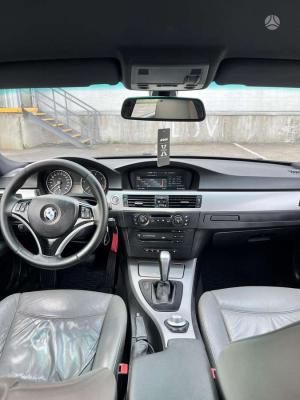 Grey BMW 320 2006 in Vilnius, with an engine capacity of 2.00 L and mileage of 390 thousand km for 3350 €, photo 15 on AUTOMOTO.COM.LV