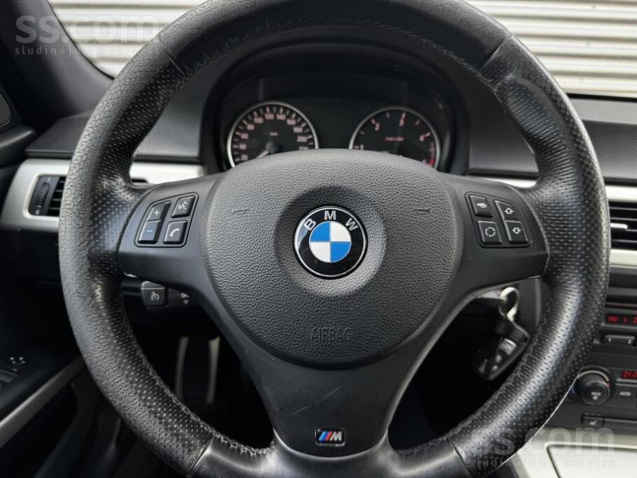 Grey BMW 320 2006 in Riga, with an engine capacity of 2.00 L and mileage of 372 thousand km for 5900 €, photo 17 on AUTOMOTO.COM.LV