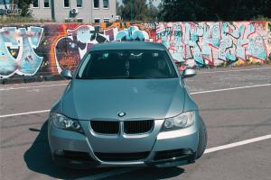 Grey BMW 320 2006 in Klaipeda, with an engine capacity of 2.00 L and mileage of 275 thousand km for 3050 €, photo 3 on AUTOMOTO.COM.LV